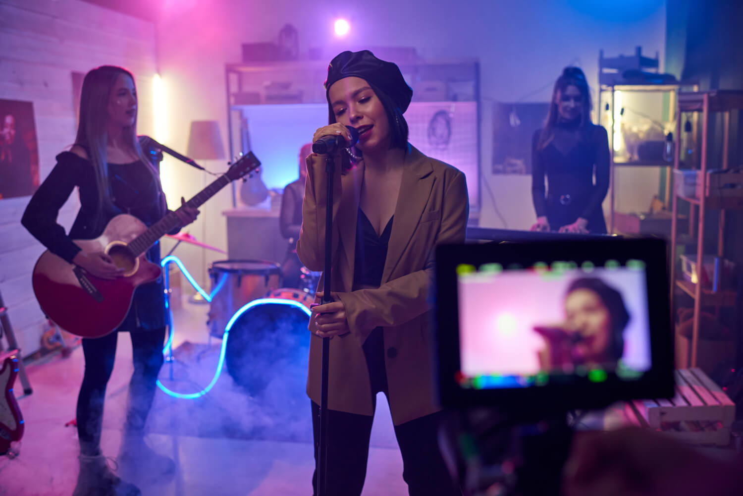 5 Tips for Making a Low-Budget Music Video - 10Musica